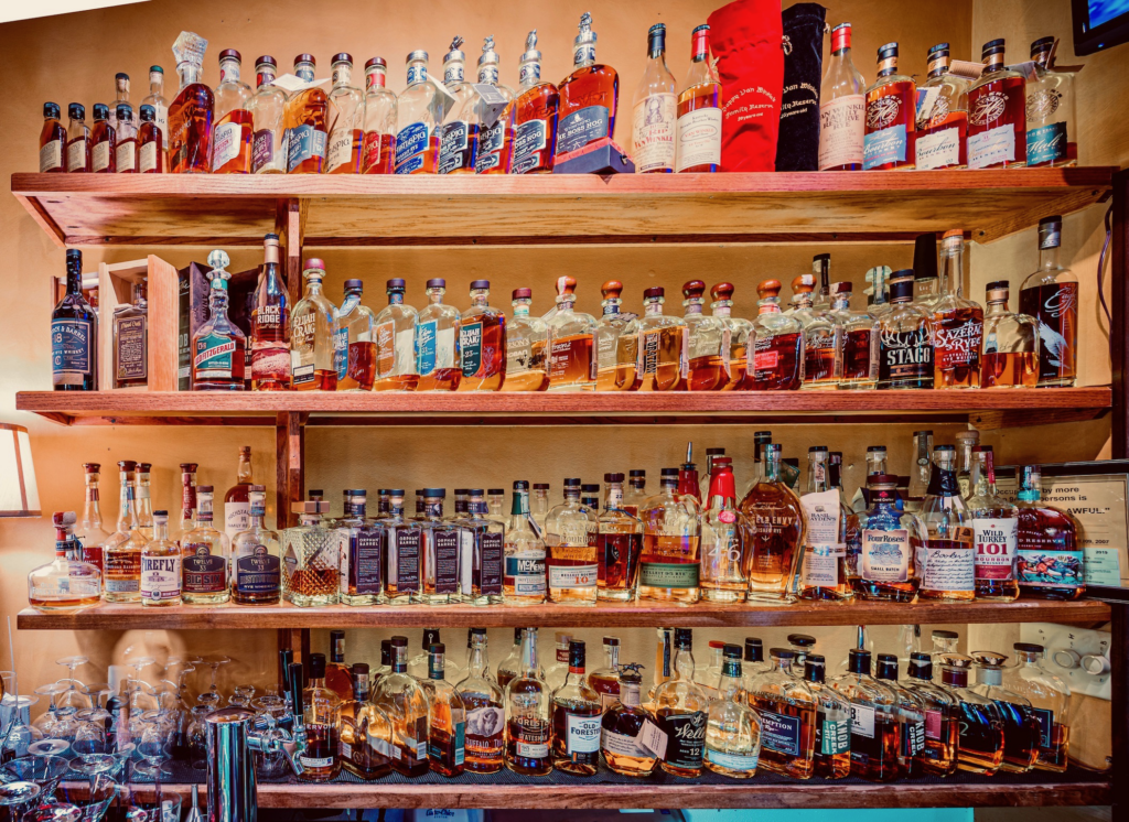 The Bar ⋆ Bistro 90